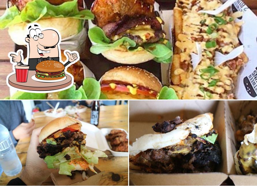 Between The Buns in Melbourne - Restaurant menu and reviews