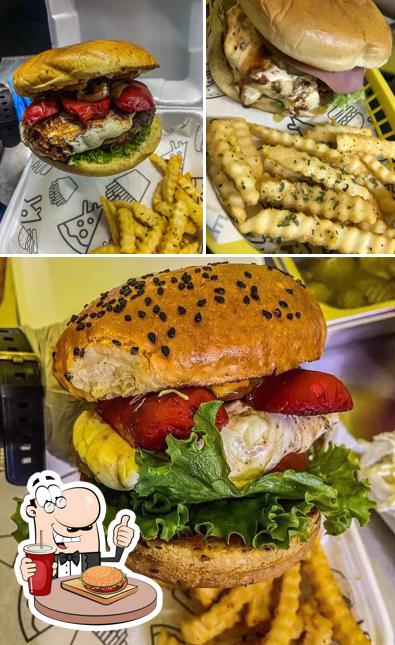 Pac-Man Hamburguesas, Hotdogs y Mas, Comalcalco - Menú del restaurante ...