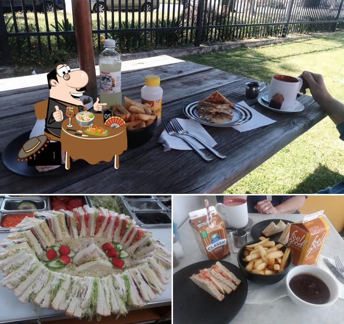 Pym Street Cafe, Dudley Park - Restaurant menu, prices and reviews