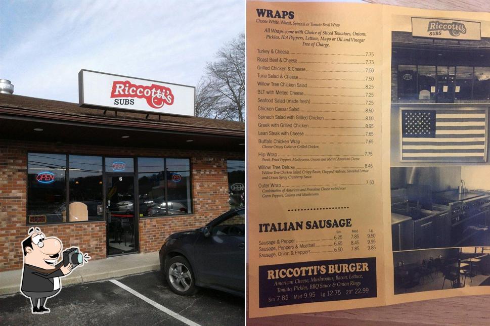 Riccotti's West Warwick, 250 Cowesett Ave in West Warwick - Restaurant ...
