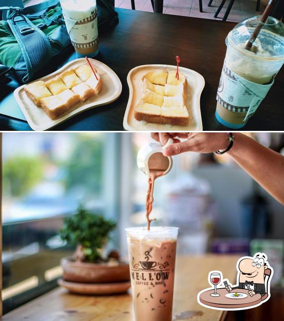 Mellow (เมลโล่ว) Coffee&Bar, Nonthaburi, VF5V+9CJ - Restaurant reviews