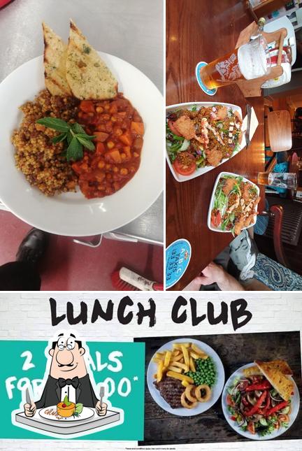 Clarendon, Wolverhampton - Restaurant menu, prices and reviews
