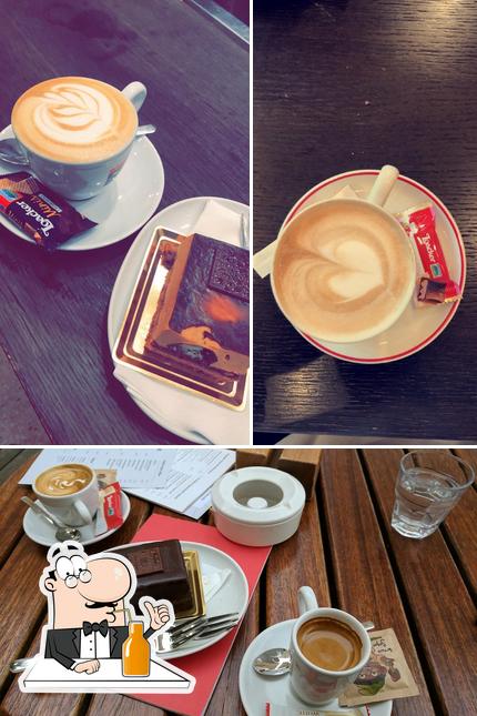 Loacker Café Bozen cafe, Bolzano, Piazza Walther - Restaurant menu and ...