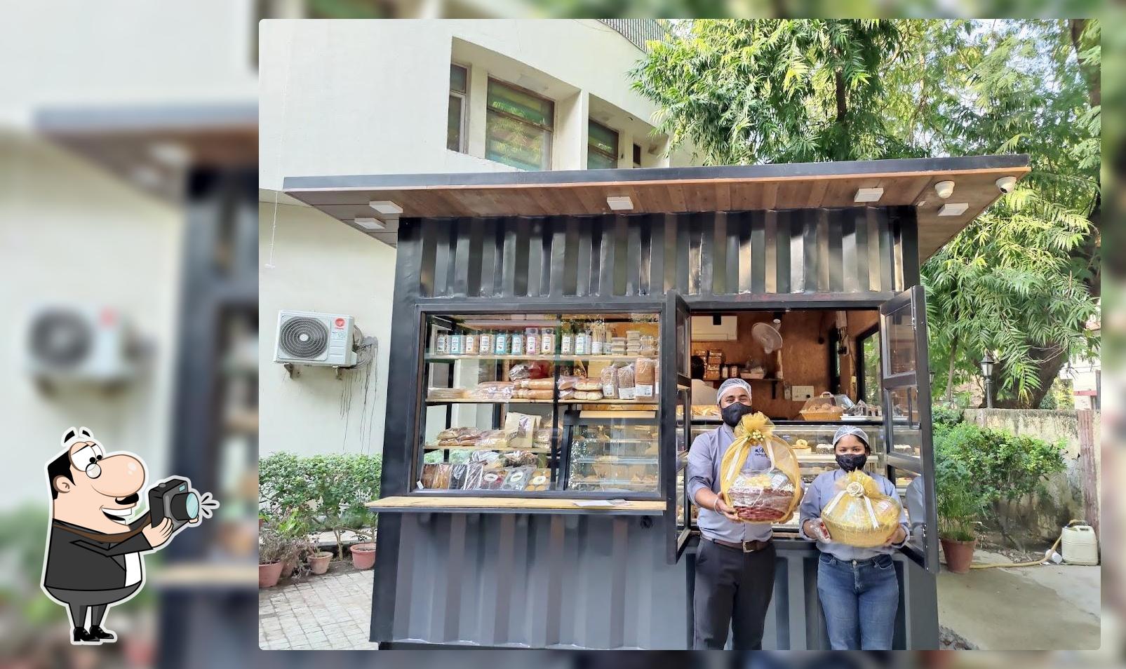 Defence Bakery SINCE 1962 Panchsheel Enclave Holiday Club, New Delhi ...
