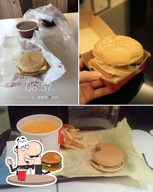 McDonald's fast food, Taguig, Corner Mabini And Wilson Street ...