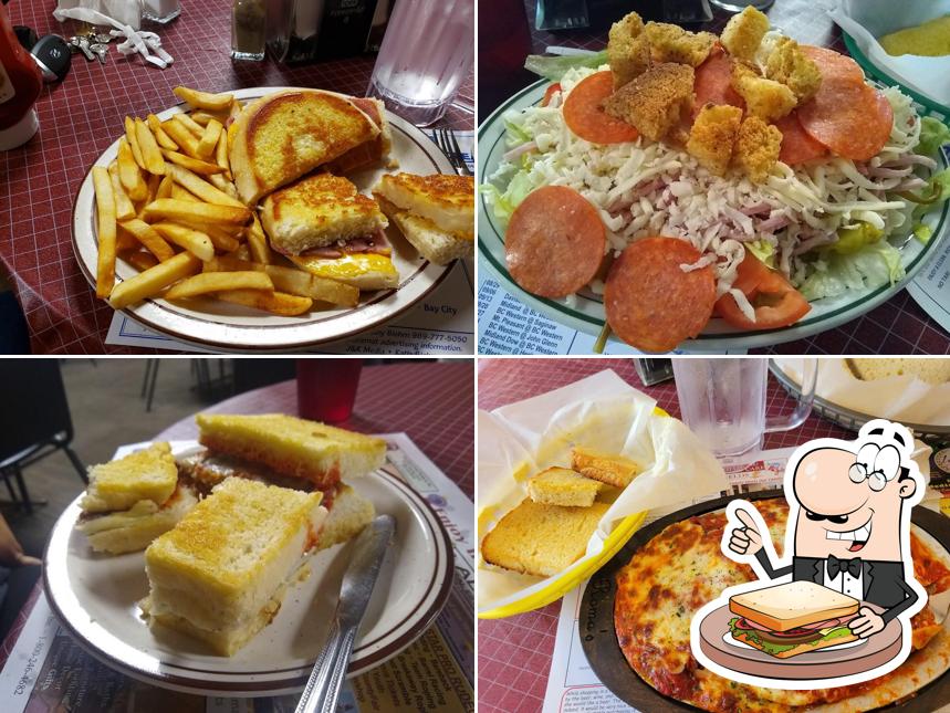 Roma's Family Restaurant, Bay City - Restaurant menu, prices and reviews