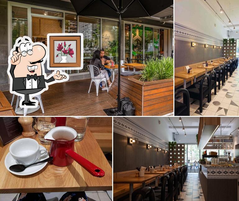 Charlie Bit Me Cafe in Docklands - Restaurant menu and reviews