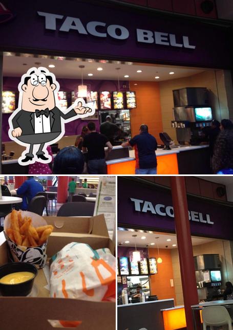 Taco Bell, 100 W Randolph St in Chicago - Restaurant menu and reviews