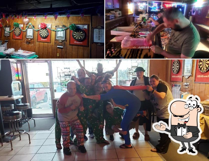 8-Ball Lounge, Sarasota - Restaurant menu, prices and reviews