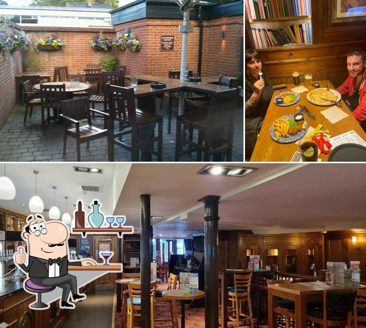 The Silk Mercer - JD Wetherspoon, Devizes - Restaurant menu, prices and ...