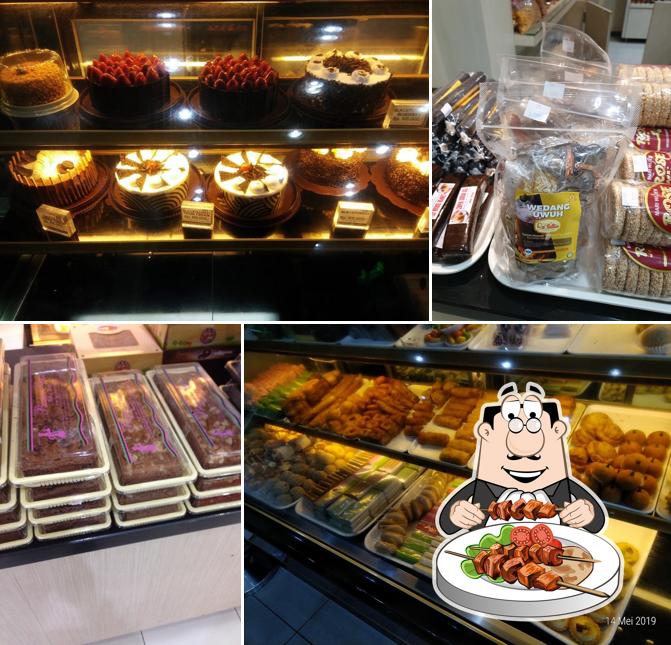 Prima rasa cake & bakery, Bandung, Jl. Purwakarta No.95 - Restaurant ...