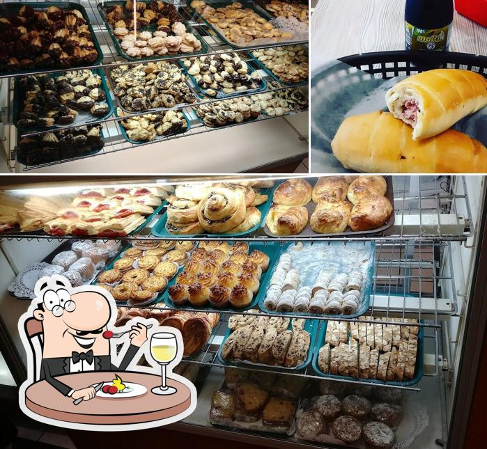 Moises Bakery Miami Beach, 7310 Collins Ave in Miami Beach - Restaurant ...
