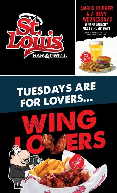 St. Louis Bar & Grill, Winnipeg - Restaurant menu, prices and reviews