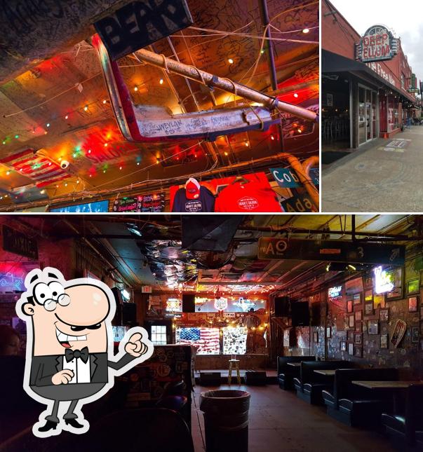 Adair's Saloon, Dallas - Restaurant menu, prices and reviews