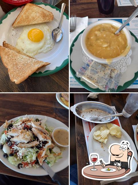 Top 4 restaurants with apple pie in Akron, New York, october 2025 ...