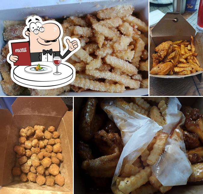 Golden Wingz in Westland - Restaurant menu and reviews