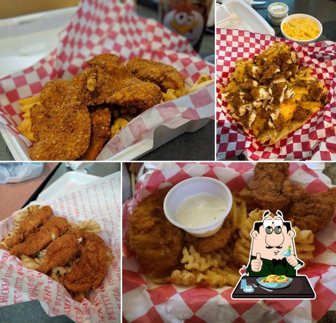 Mad Chicken, 4301 W Wisconsin Ave in Appleton - Restaurant menu and reviews