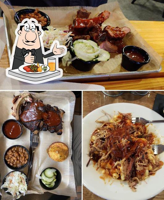 The Iron Pig Smokehouse in Gaylord - Restaurant menu and reviews