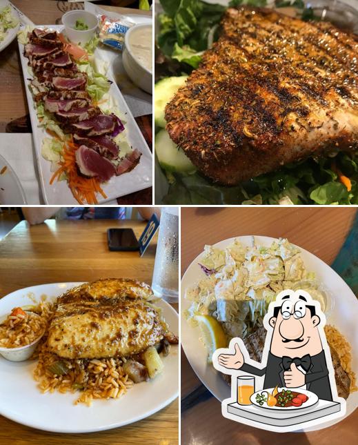 Paia Fish Market, 100 Hana Hwy in Paia - Restaurant menu and reviews