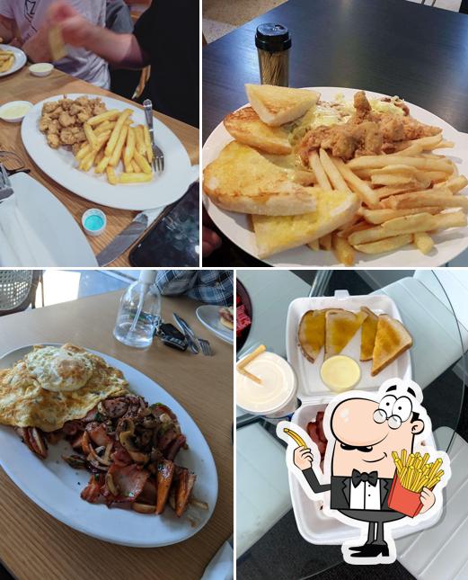 Cafe at Bayliss, Heritage Park - Restaurant menu, prices and reviews