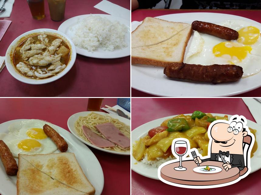 Red Tea House, Toronto - Restaurant menu, prices and reviews