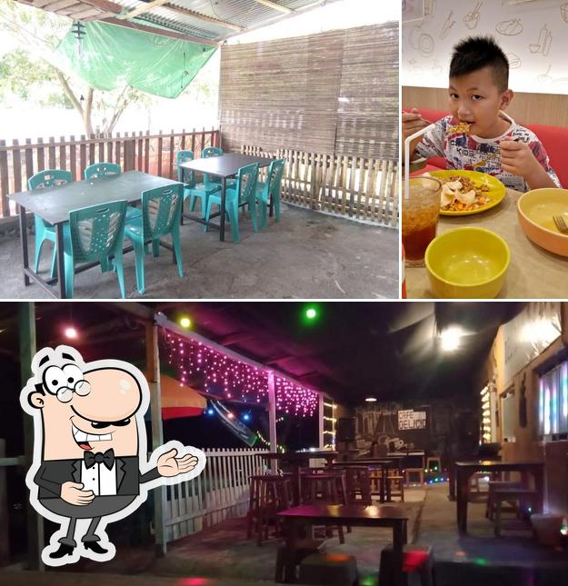 Delicio Cafe & Resto, Airmadidi Atas - Menú del restaurante, precios y ...