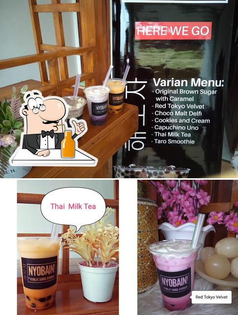 Es Kekinian " NYOBAIN " cafe, Benda
