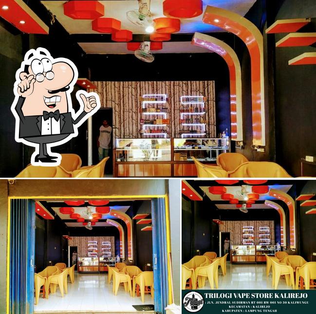 Trilogi vape store kalirejo cafe, Indonesia - Restaurant reviews