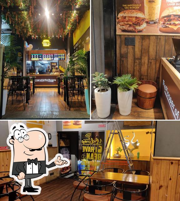 Biggies Burger: NIBM, Pune - Restaurant menu, prices and reviews