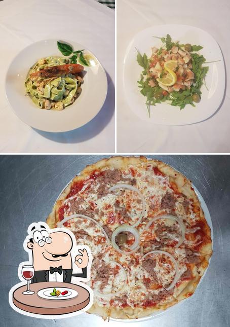 Restoran Piazza restaurant, Makarska