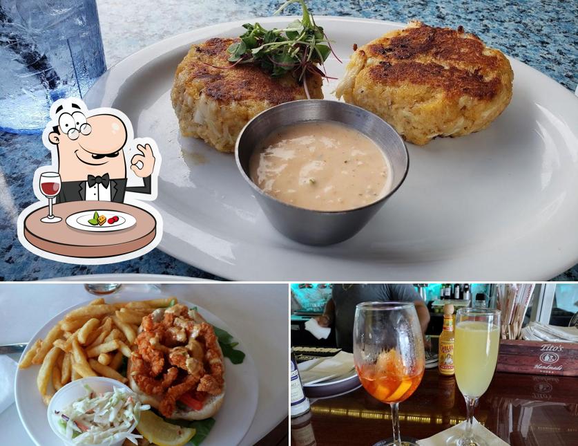 Snappers Oceanfront Restaurant & Bar, Key Largo - Restaurant menu ...