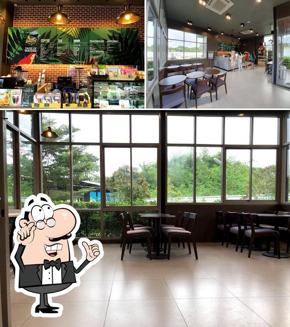 คาเฟ่อเมซอน Café Amazon cafe, Kabin - Restaurant reviews