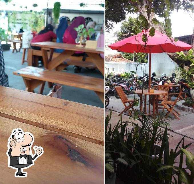 Seblak Njedir Mak Nyak Cabang Pusat Banyuwangi, Banyuwangi - Restaurant ...