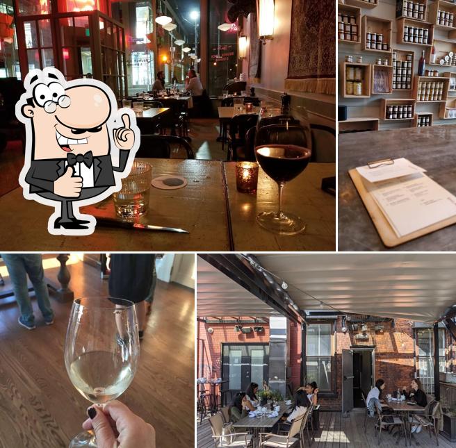 Peter Pan Bistro in Toronto - Restaurant menu and reviews