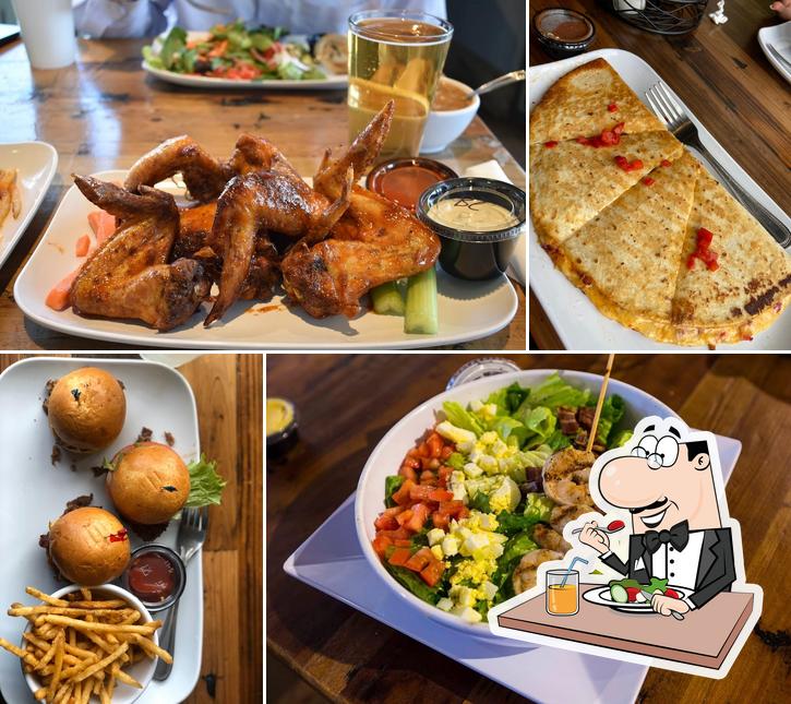 Pimentos Burgers, Bar & Grill in Collierville - Restaurant menu and reviews