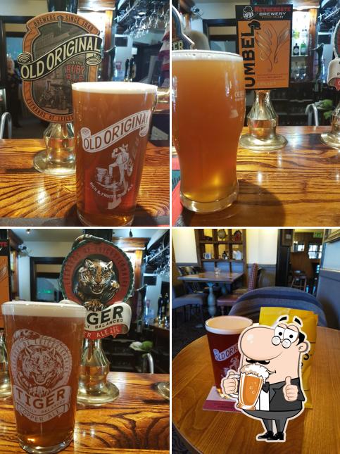 Ye Olde Bridge Inn, Oxton - Restaurant menu, prices and reviews