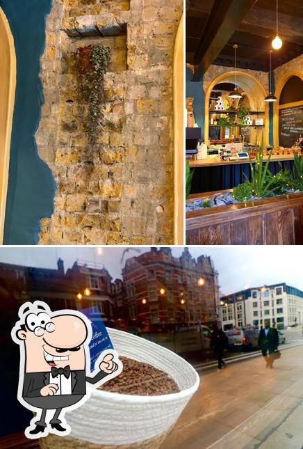 Pickwick Coffee Club, London - Restaurant menu, prices and reviews