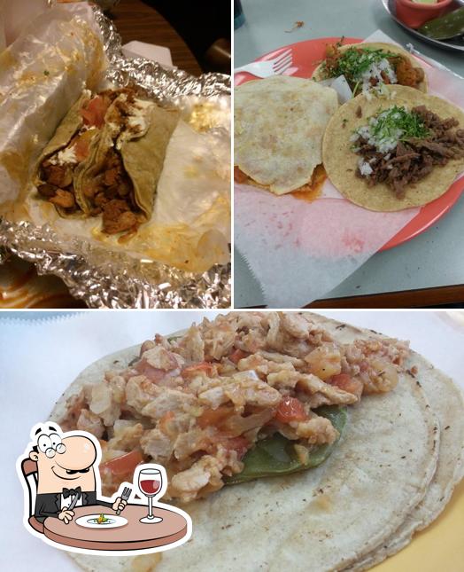 El Faro Restaurant, Chicago - Restaurant menu, prices and reviews