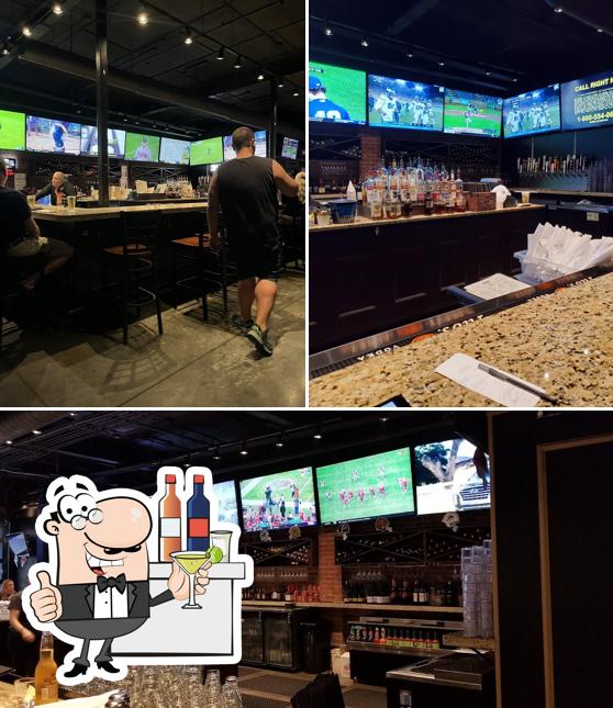Jonathan's Grille, 717 3rd Ave N in Nashville - Restaurant menu and reviews