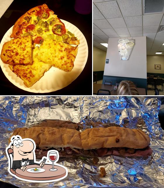 Cavoni's Pizza, Three Rivers - Restaurant menu, prices and reviews