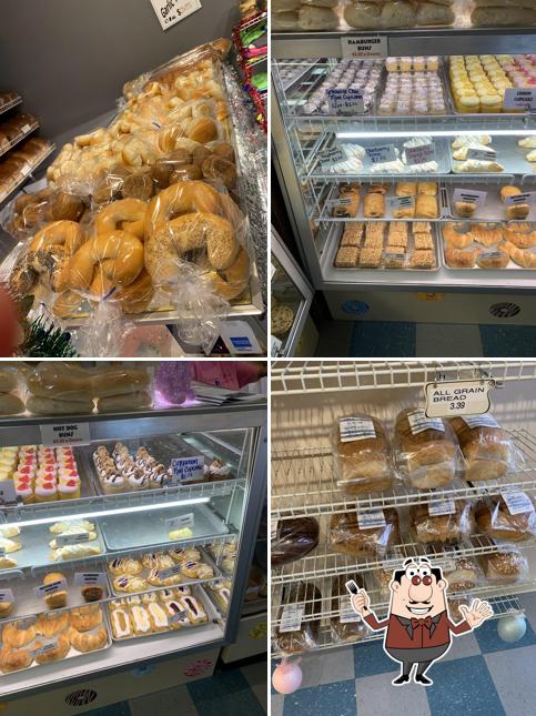 Christina's Cakery and Baked Goods in Two Rivers - Restaurant reviews