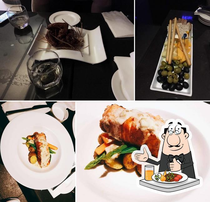 Straight Up Bar at Seda BGC, Taguig, Seda Hotel Rooftop - Restaurant ...