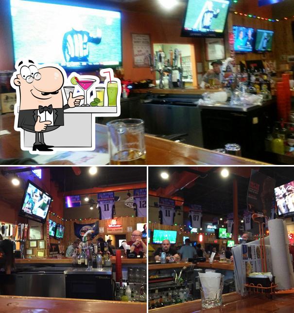 Pub y bar Hooters, Saugus, Broadway - Carta del restaurante y opiniones