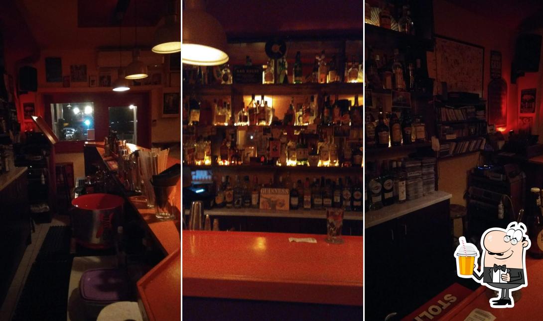 Booze 'n' Tales, Paros - Restaurant reviews
