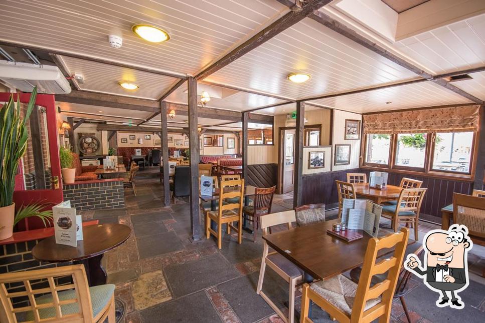 The Rising Sun, Bashley Common Rd in New Milton - Restaurant reviews
