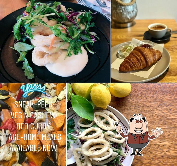 Blue Dog Café., Park Orchards - Restaurant menu, prices and reviews