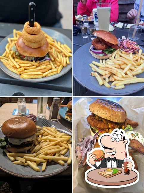 The Bear Inn, 8-10 North St in Wiveliscombe - Restaurant menu and reviews