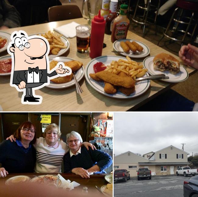 Metro & John's Cafe in Catasauqua - Restaurant reviews