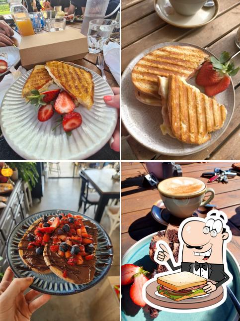 Strawberry View Coffee Shack, Bellmere - Restaurant menu, prices and ...