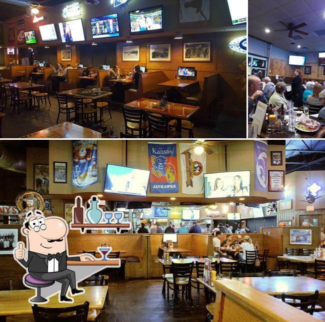 Johnny's Tavern Ridgeview in Olathe - Restaurant menu and reviews